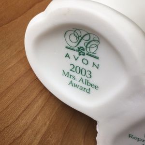 Avon | Accents | Vintage Avon 203 Mrs Albee Award | Poshmark
